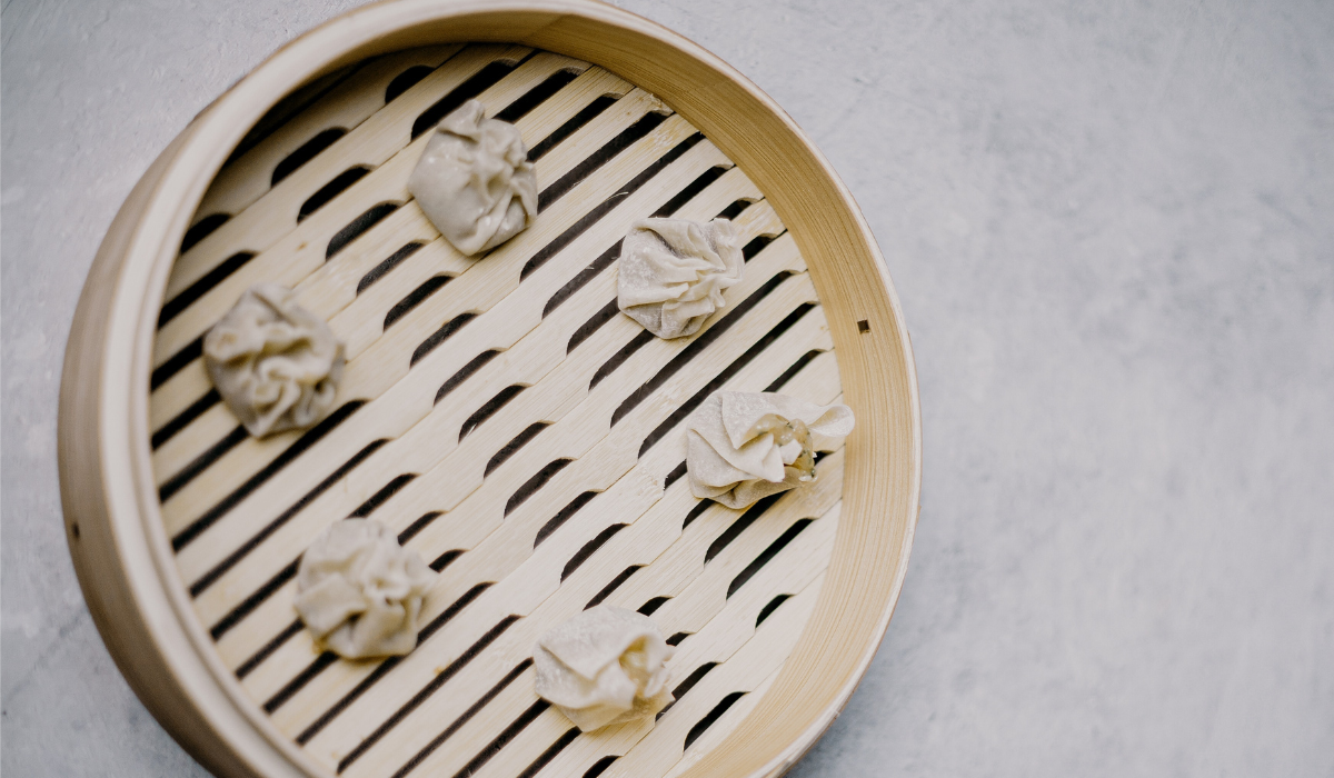 Delightful Vegan Soup Dumplings: A Steaming Bowl of Goodness